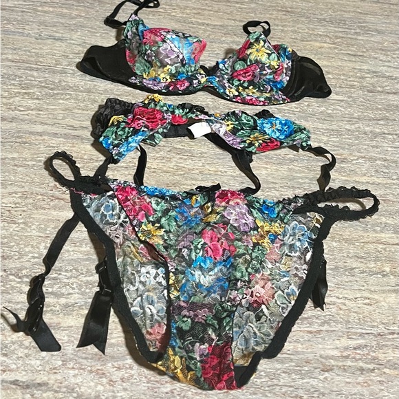 Undercover | Intimates & Sleepwear | Undercover Wear Multicolored ...